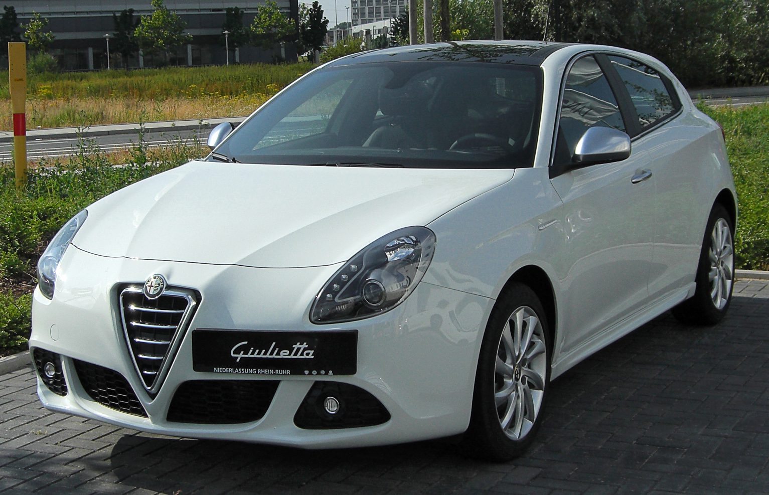 Alfa Romeo Giulietta technical specifications and fuel economy